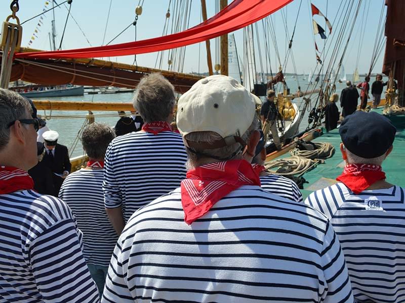The Motley Crew - Shanty Singers from Essex